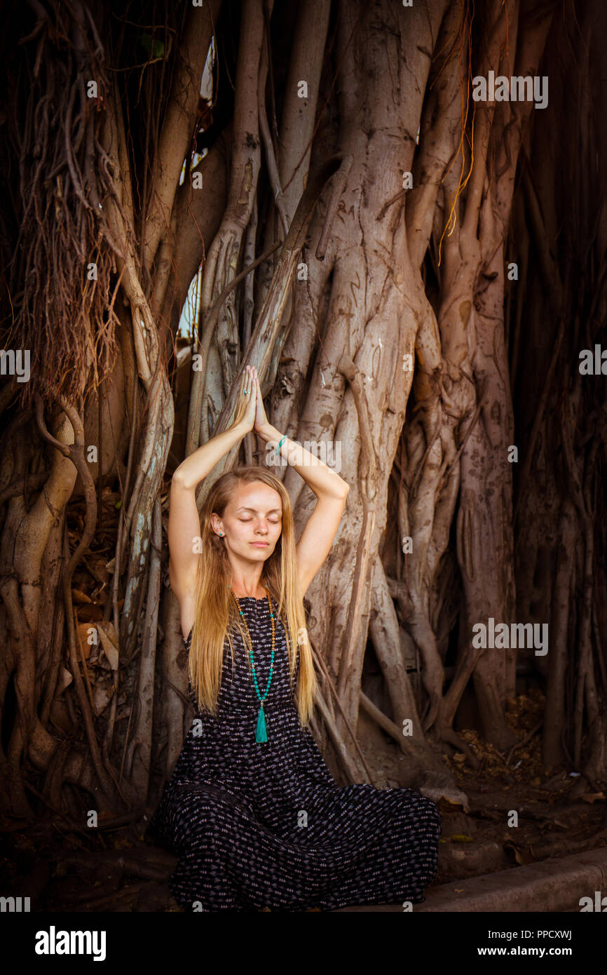 Female girl banyan hi-res stock photography and images - Alamy