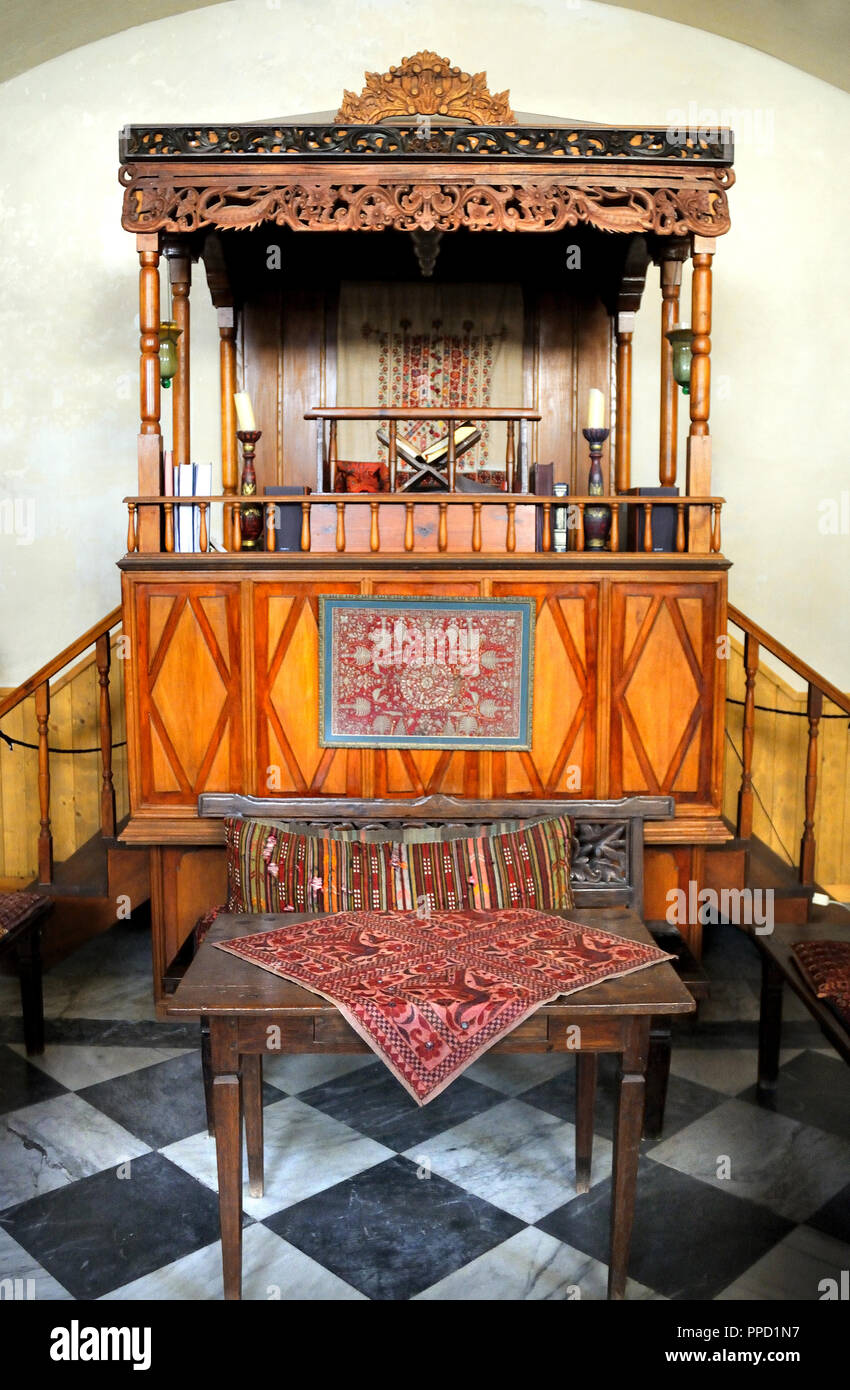 Hania, Crete, Greece. Etz Hayyim Synagogue, interior Stock Photo - Alamy