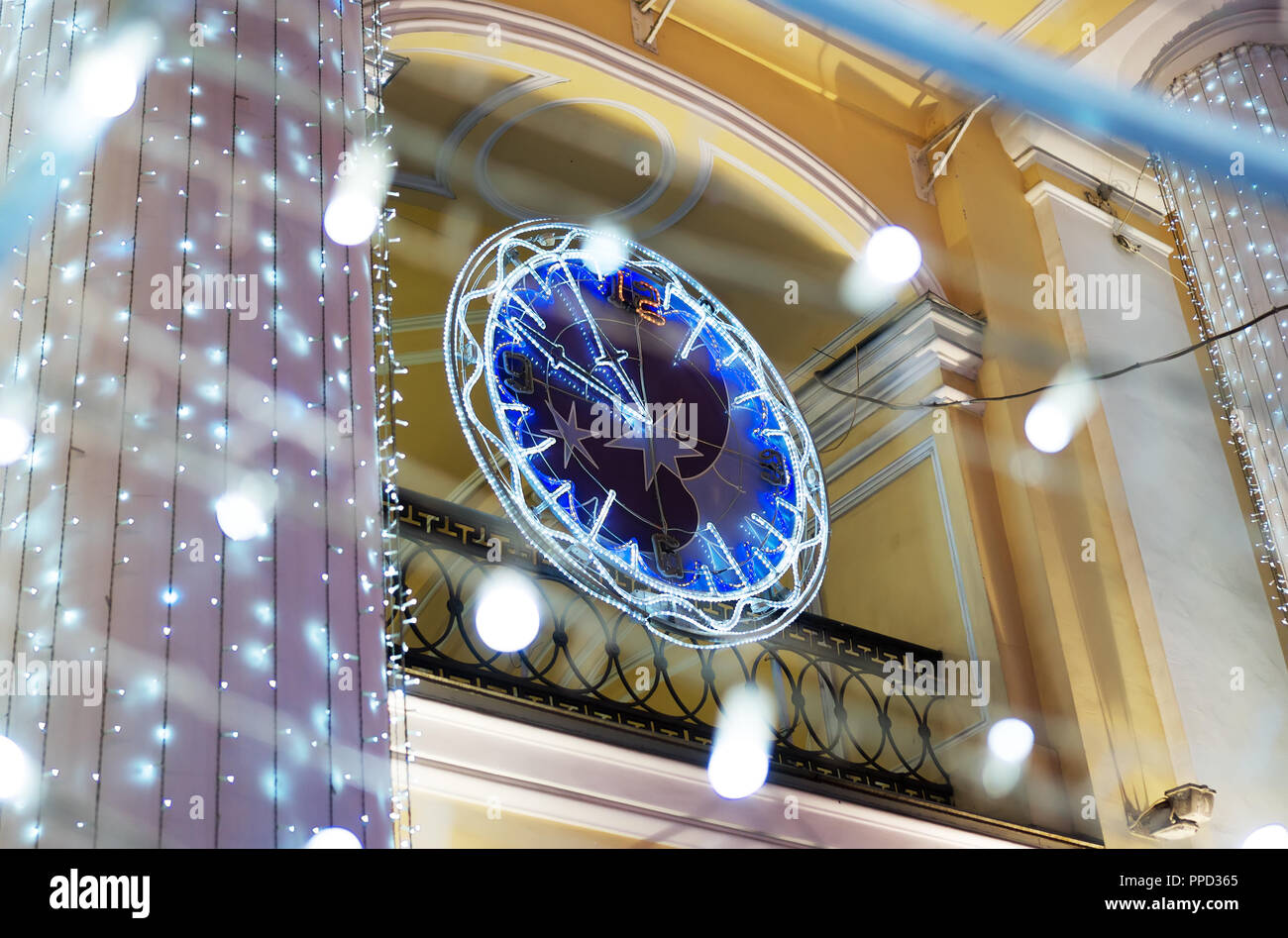 Outdoors time hi-res stock photography and images - Alamy