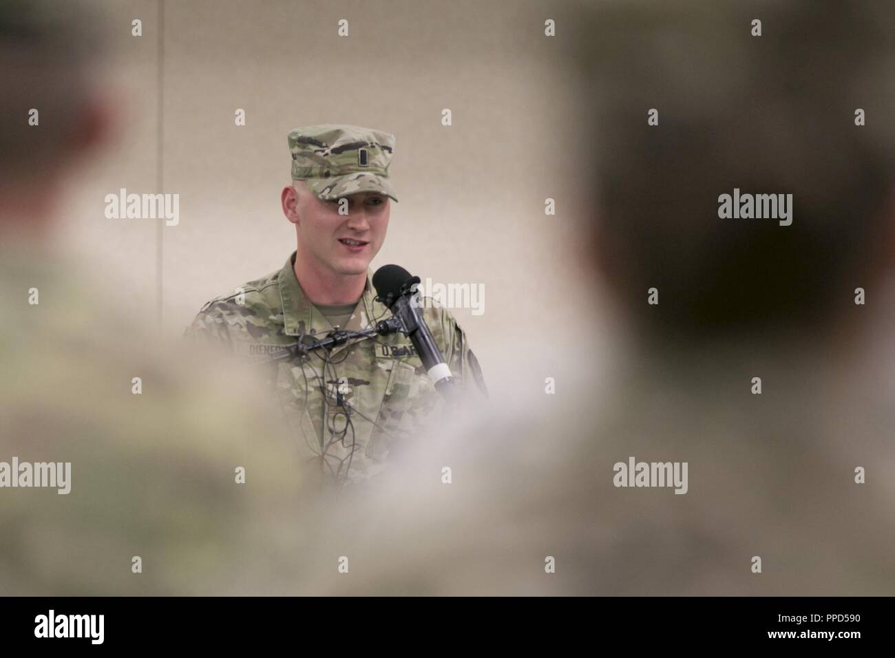 856th military police company hi-res stock photography and images - Alamy