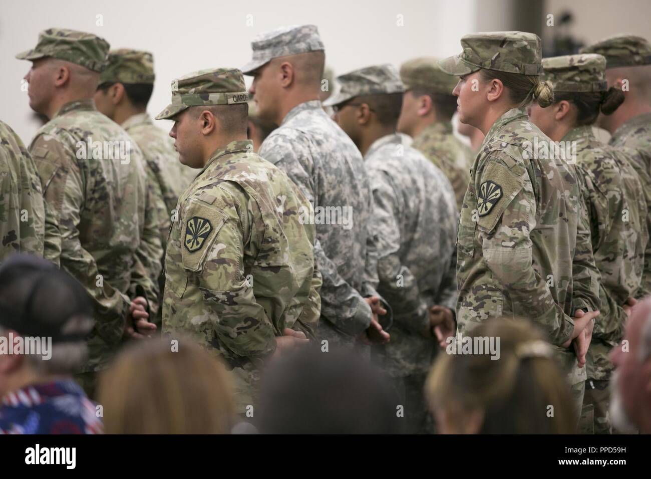 856th military police company hi-res stock photography and images - Alamy