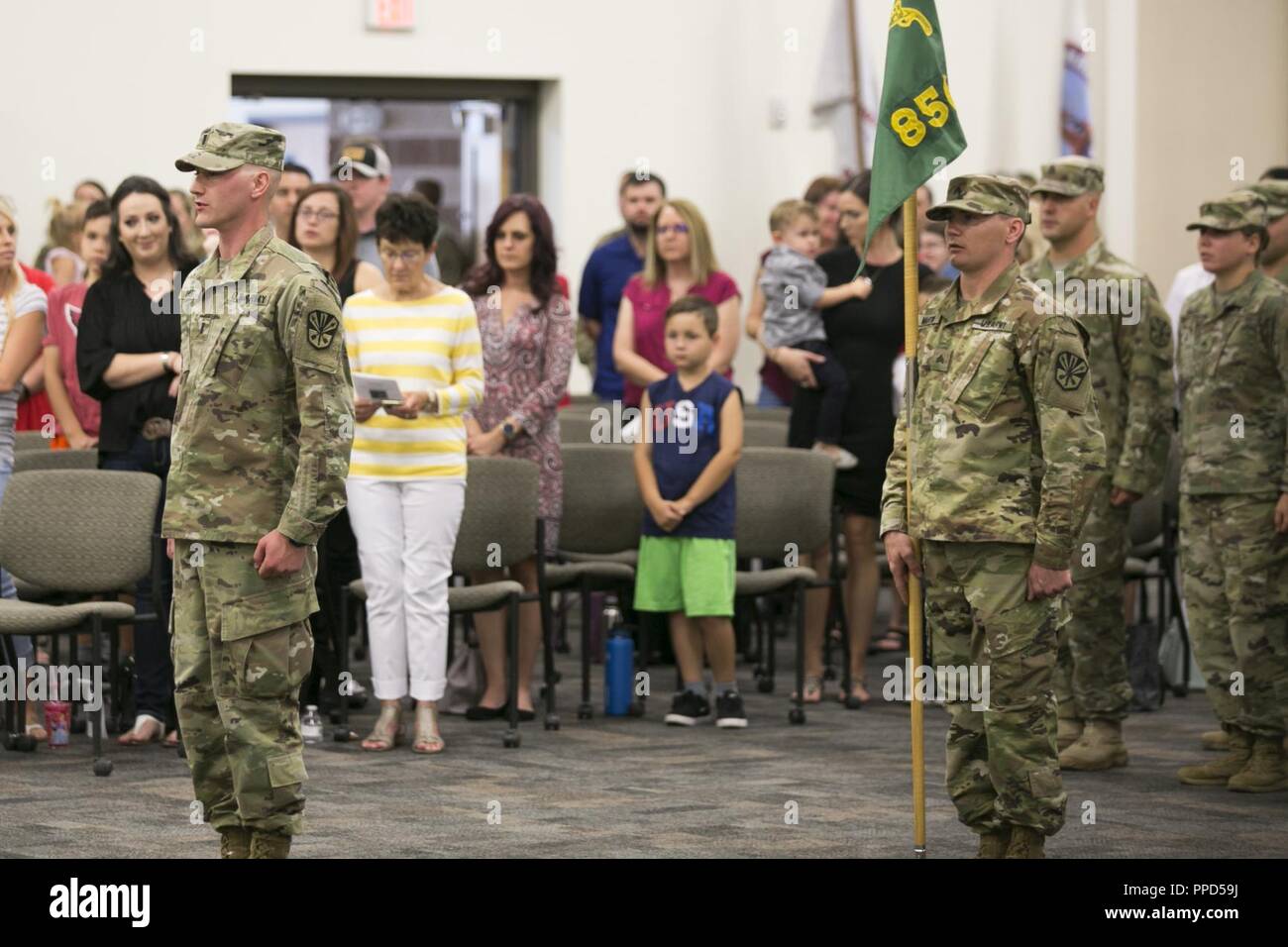 856th military police company hi-res stock photography and images - Alamy