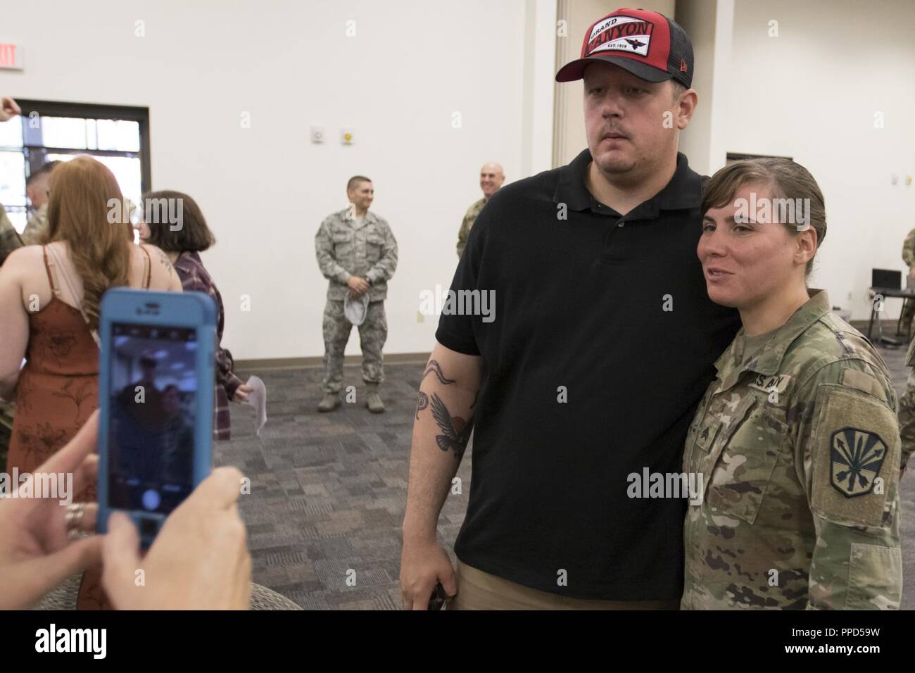 856th military police company hi-res stock photography and images - Alamy