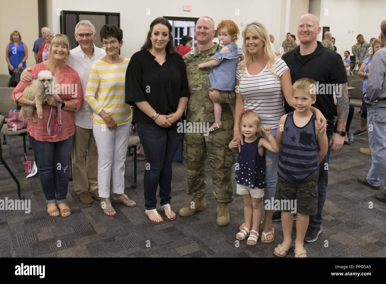 856th military police company hi-res stock photography and images - Alamy