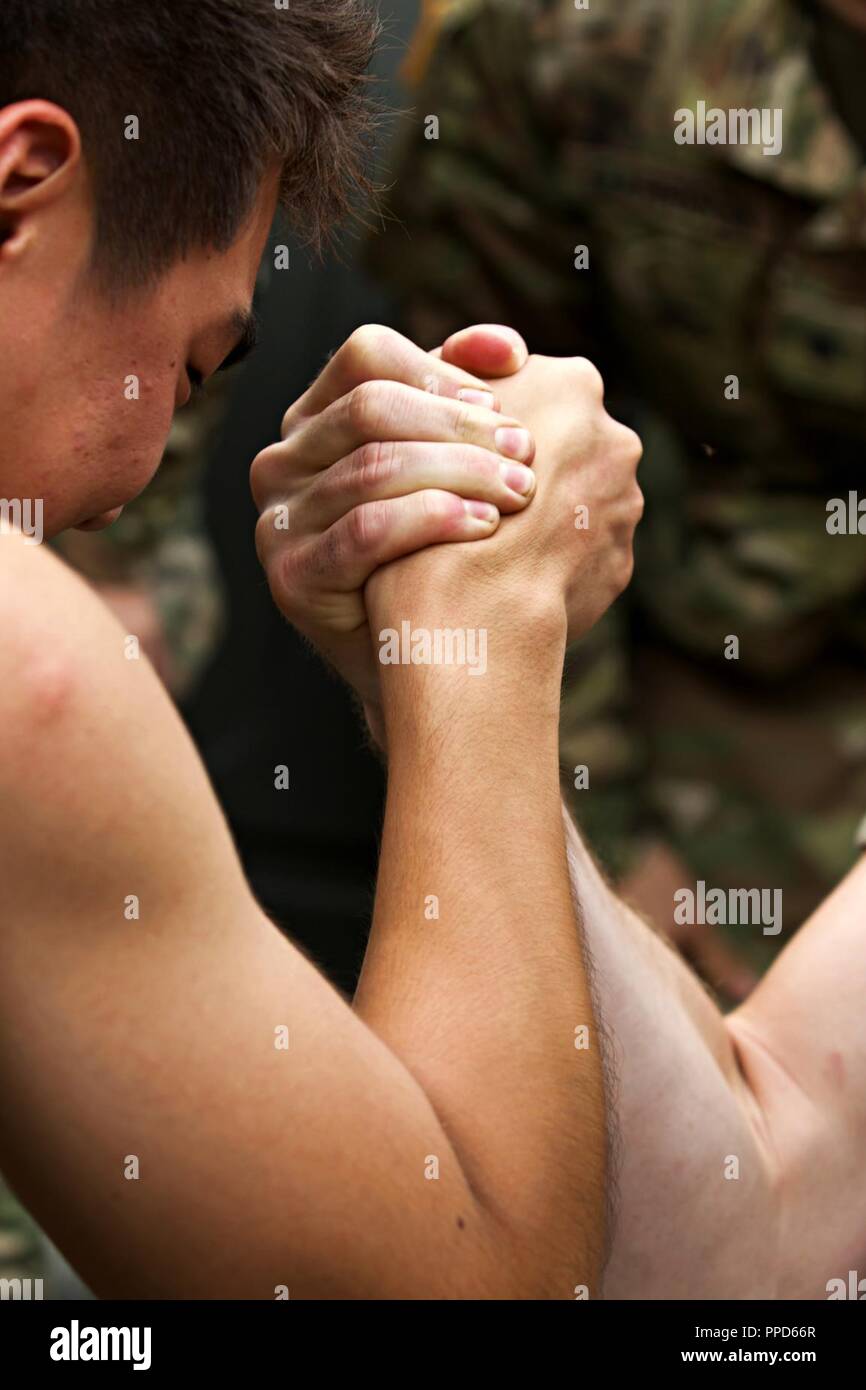 A soldier of the Indiana National Guard’s 2-151 Infantry Regiment arm ...