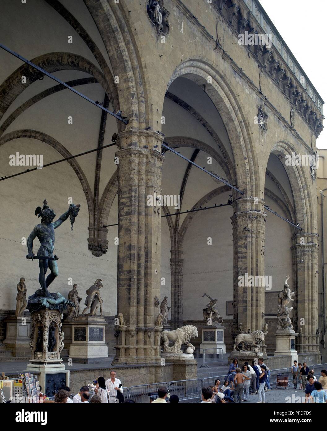 Escultura de medusa hi-res stock photography and images - Alamy