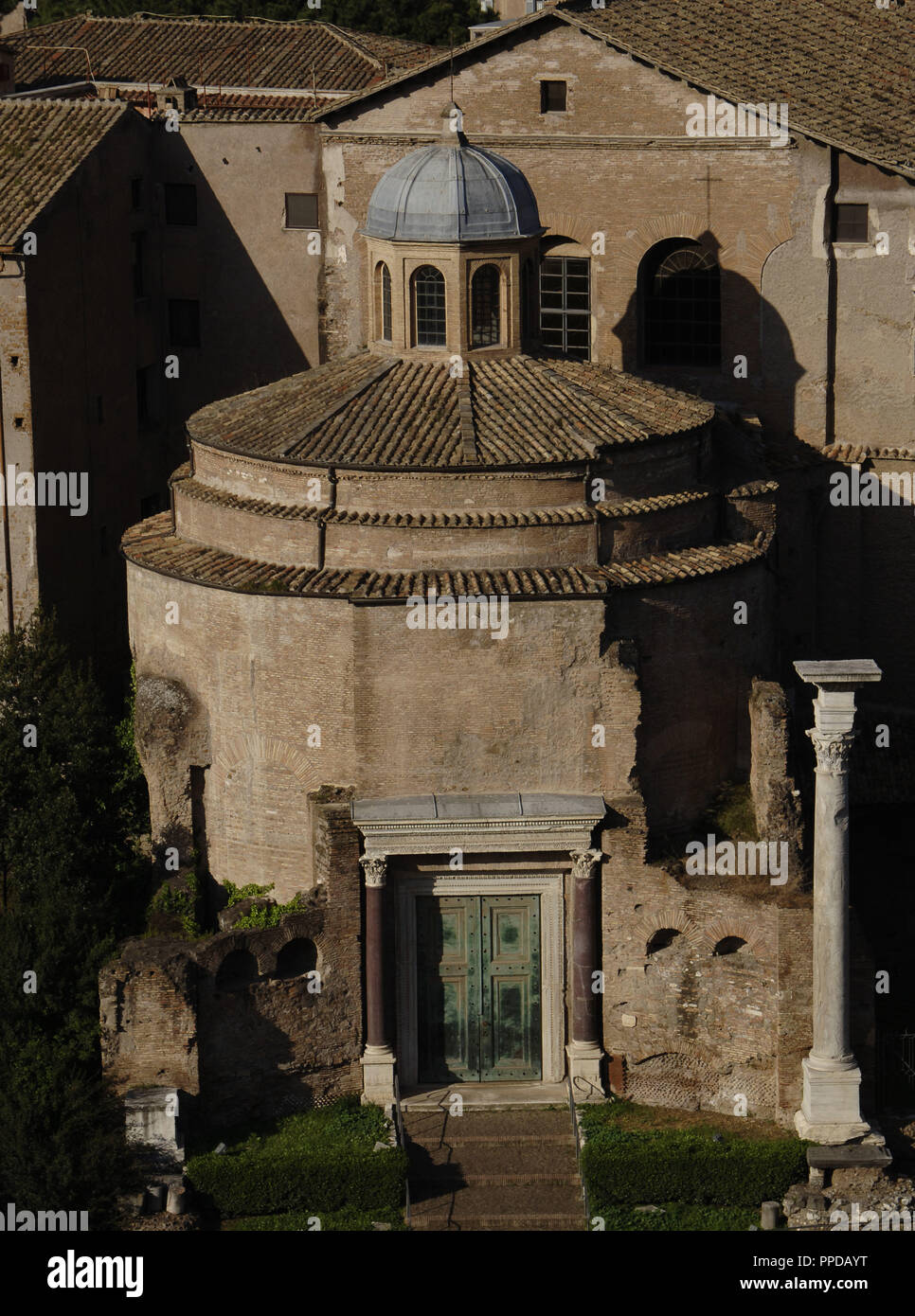 Italy. Rome. Temple of Romulus. Exterior. Roman Forum Stock Photo - Alamy