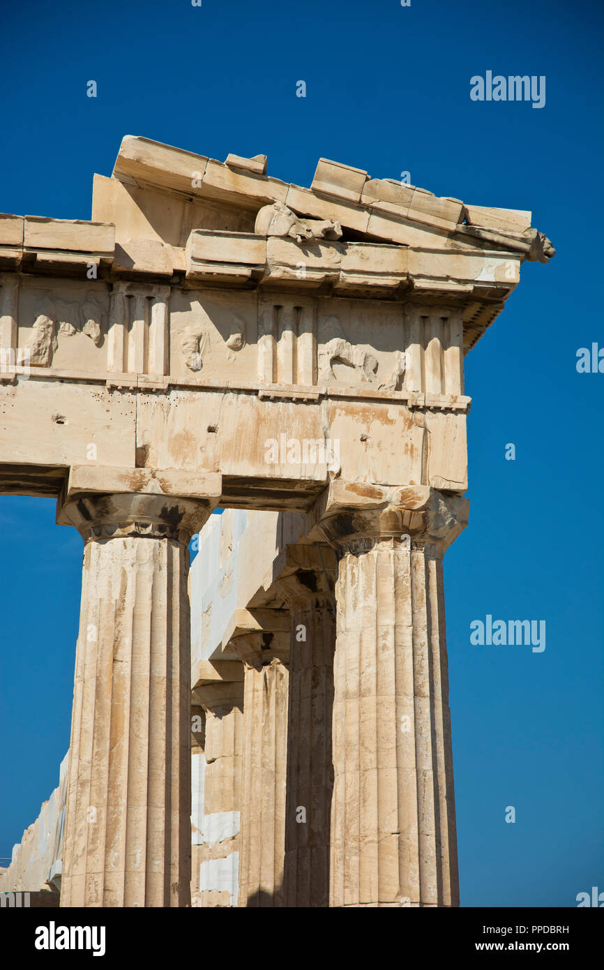 Acropolis and blue sky hi-res stock photography and images - Alamy