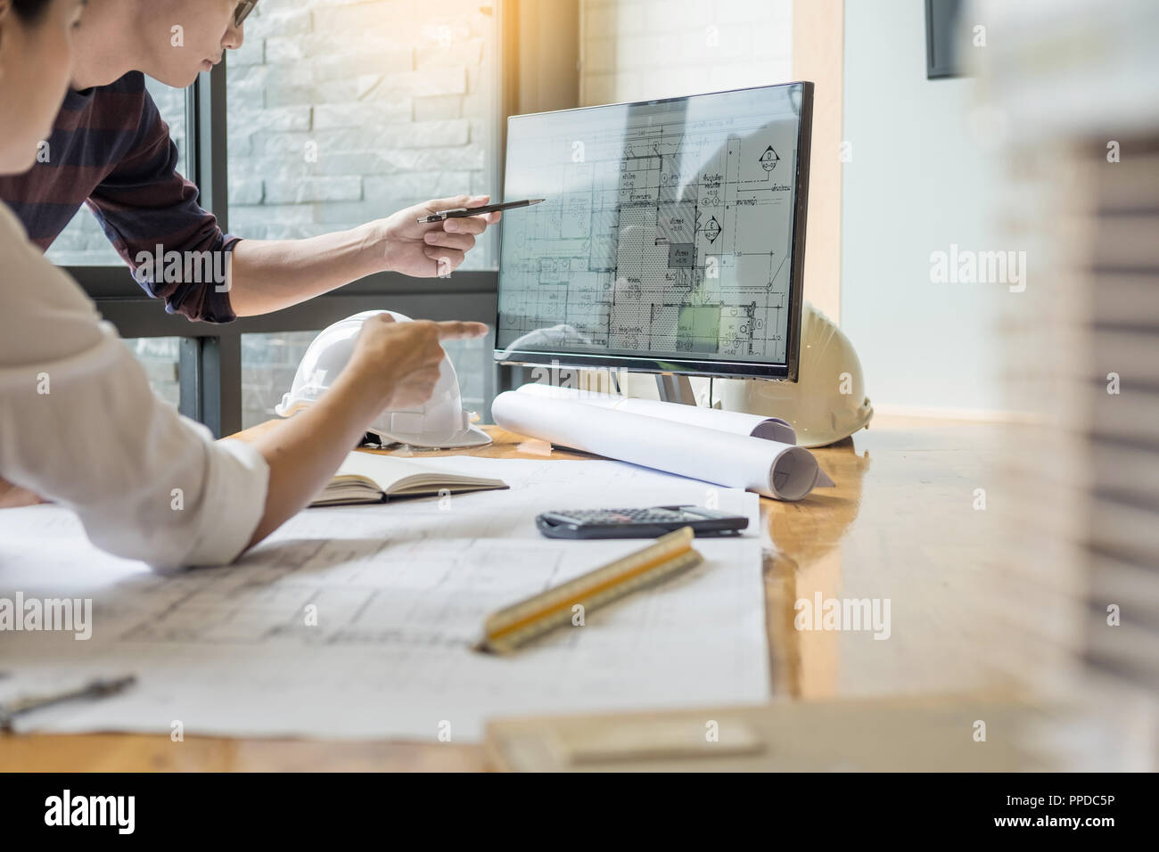 professional architect designer structural engineer team colleagues ...