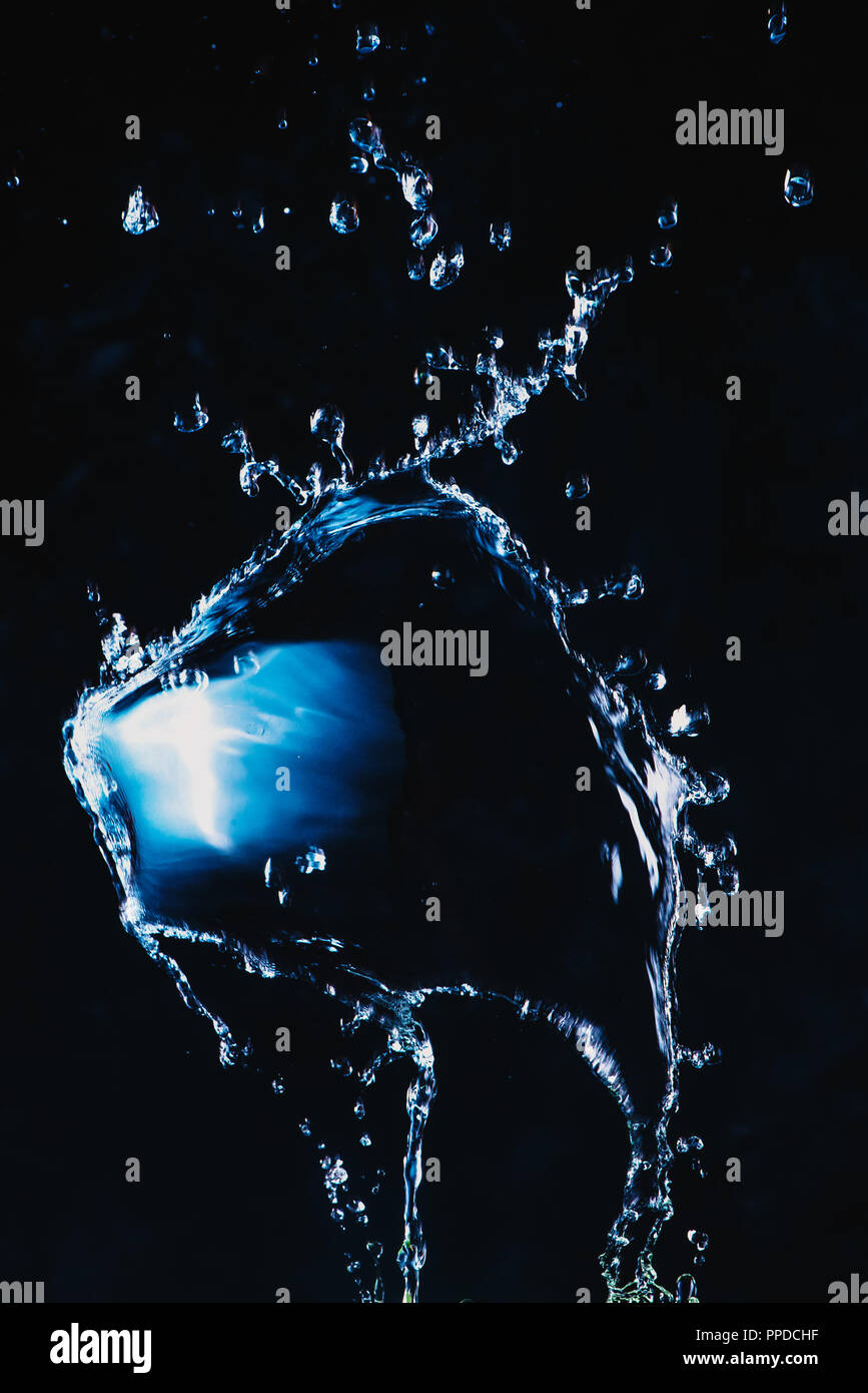 High speed liquid photography hi-res stock photography and images - Alamy