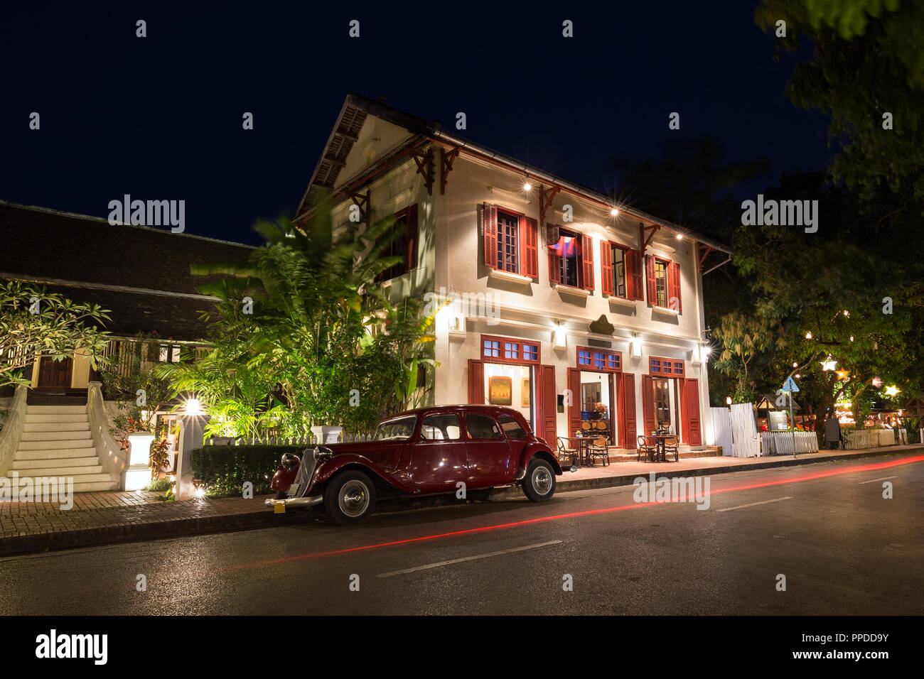 Citroen traction avant car hi-res stock photography and images - Alamy