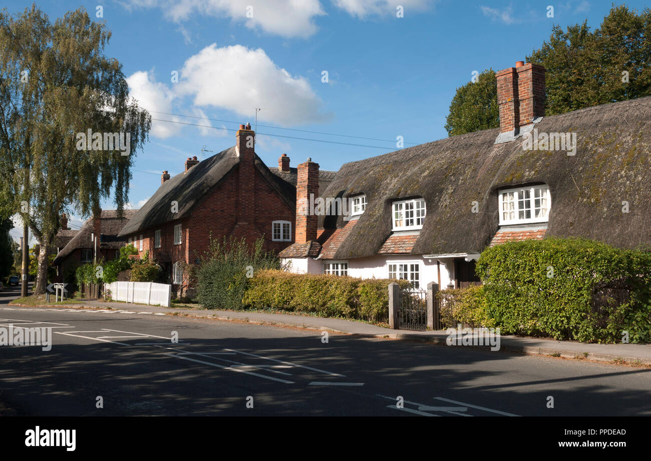 Long Wittenham village, Oxfordshire, England, UK Stock Photo - Alamy