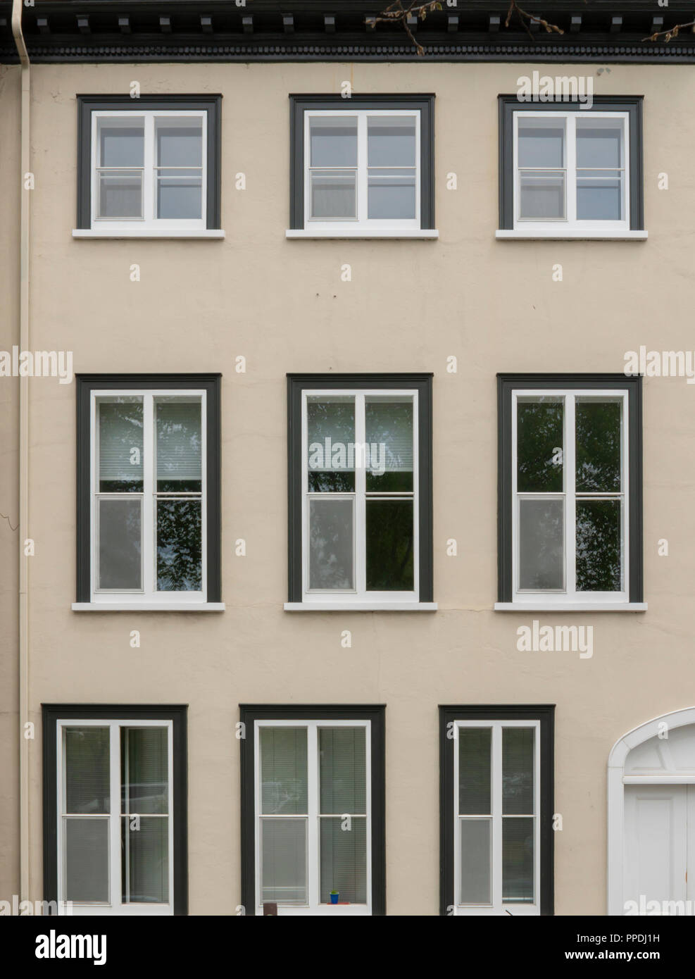 Muntin architecture hi-res stock photography and images - Alamy