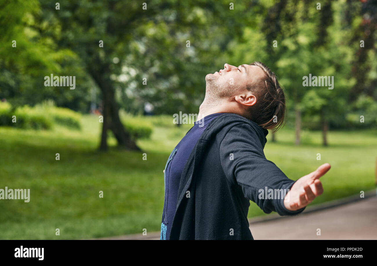 Outdoor relaxed nature hi-res stock photography and images - Alamy