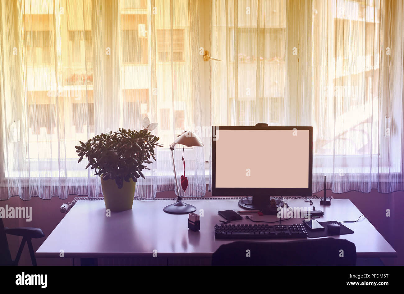 Computer repair room office hi-res stock photography and images - Alamy