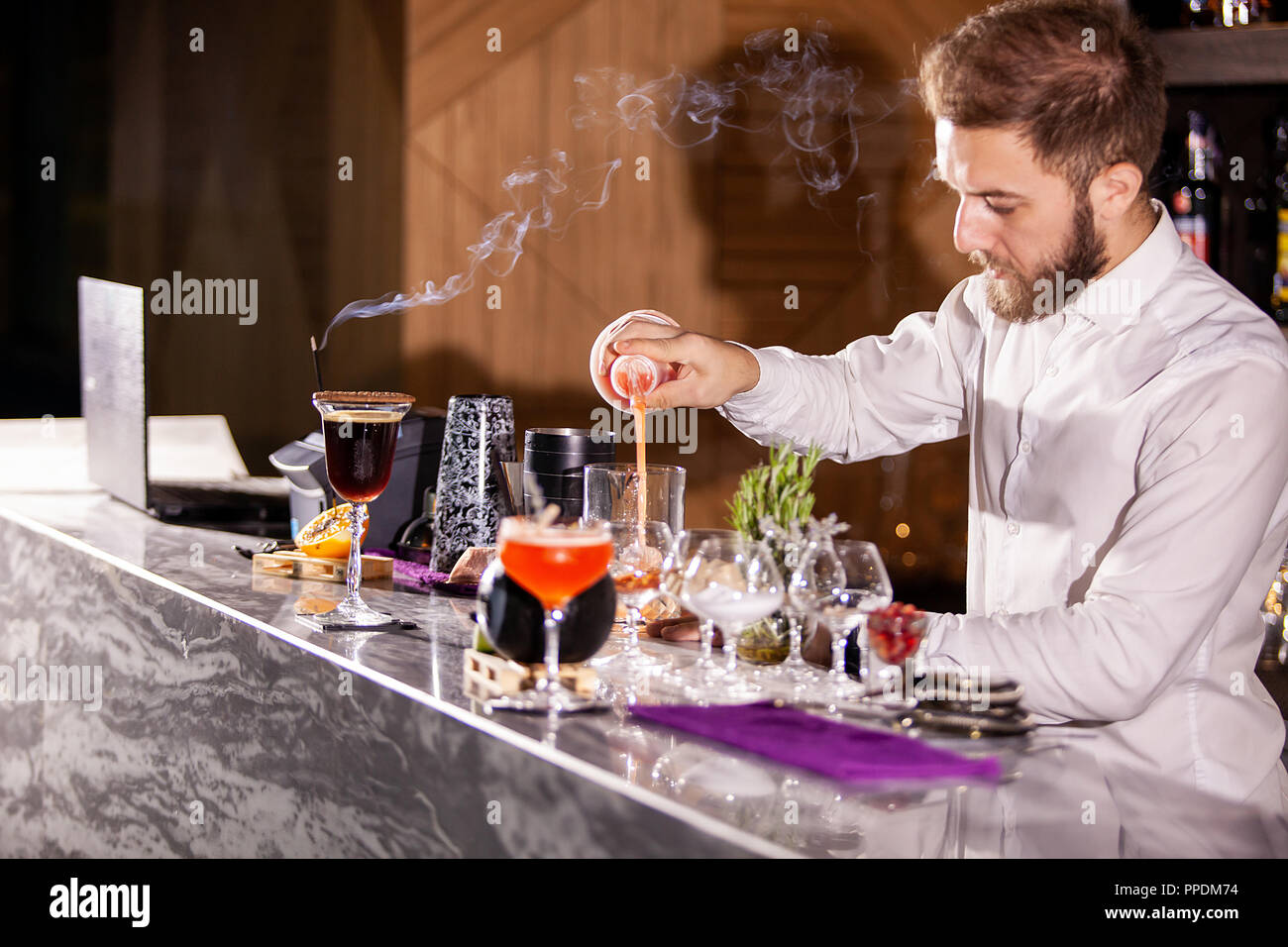 Pub bartender lounge hi-res stock photography and images - Alamy
