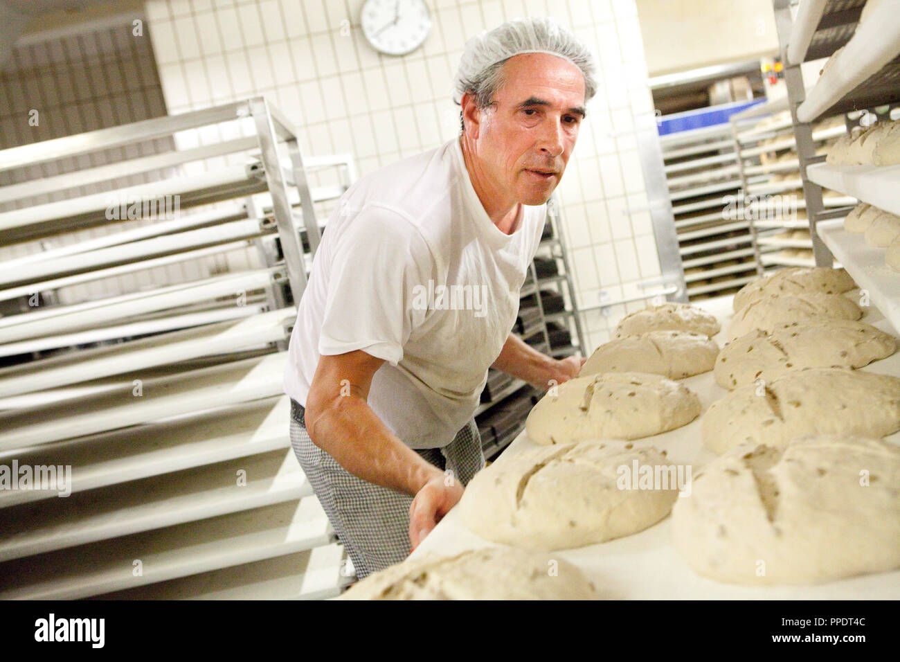 Bread making factory hi-res stock photography and images - Alamy