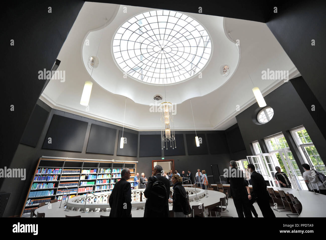 The Medical Reading Room of the Ludwig Maximilian University in a ...