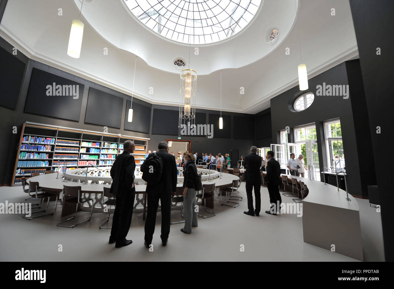 The Medical Reading Room of the Ludwig Maximilian University in a ...