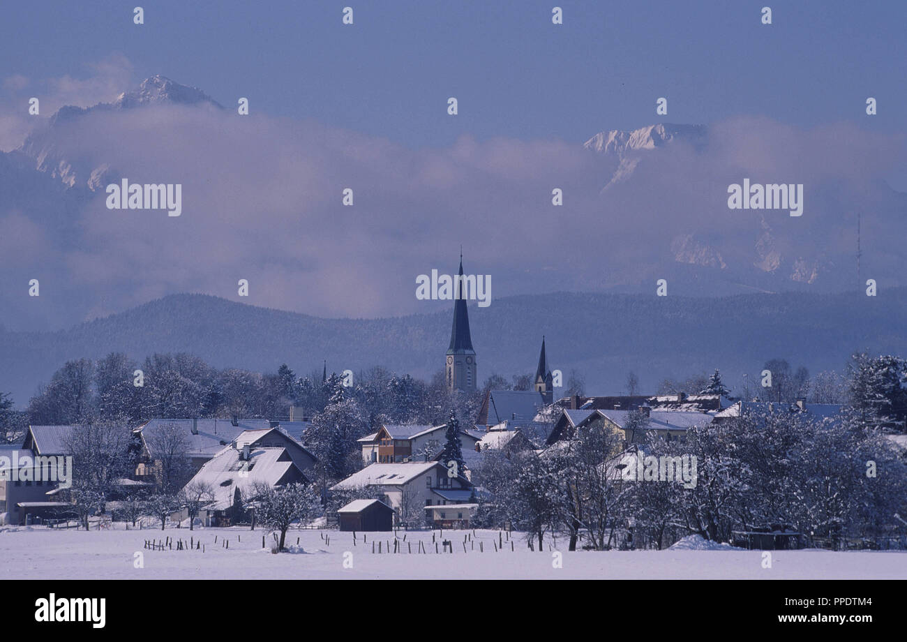 View of Freilassing with the Hochstaufen and Zwiesel in the background ...