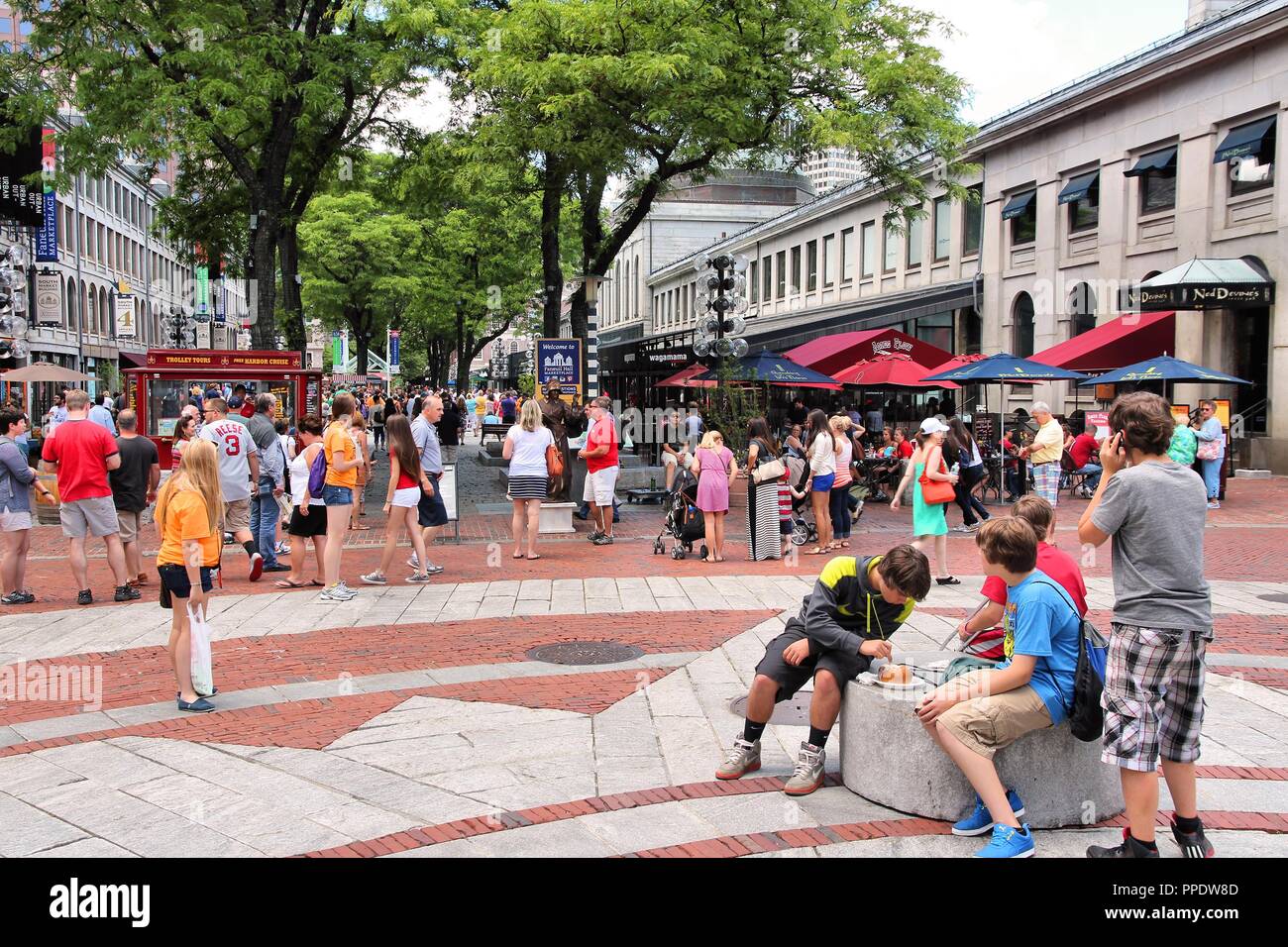 Boston june people visit hi-res stock photography and images - Alamy