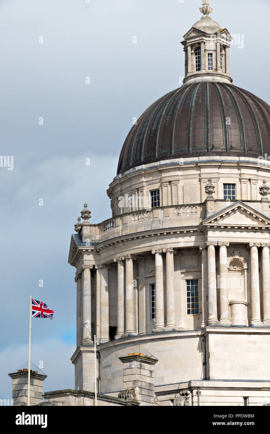 The dome on top of the Port of Liverpool Building Stock Photo - Alamy