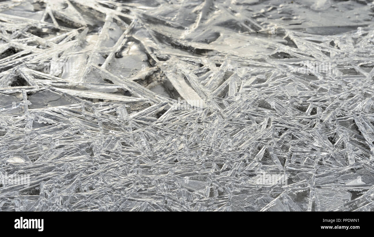 Clear ice texture hi-res stock photography and images - Alamy