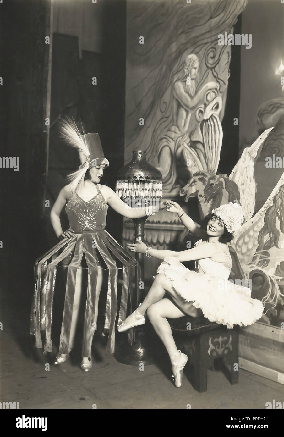 Vintage dancers, ballerinas, performers from the 1920s. Mexico Stock ...