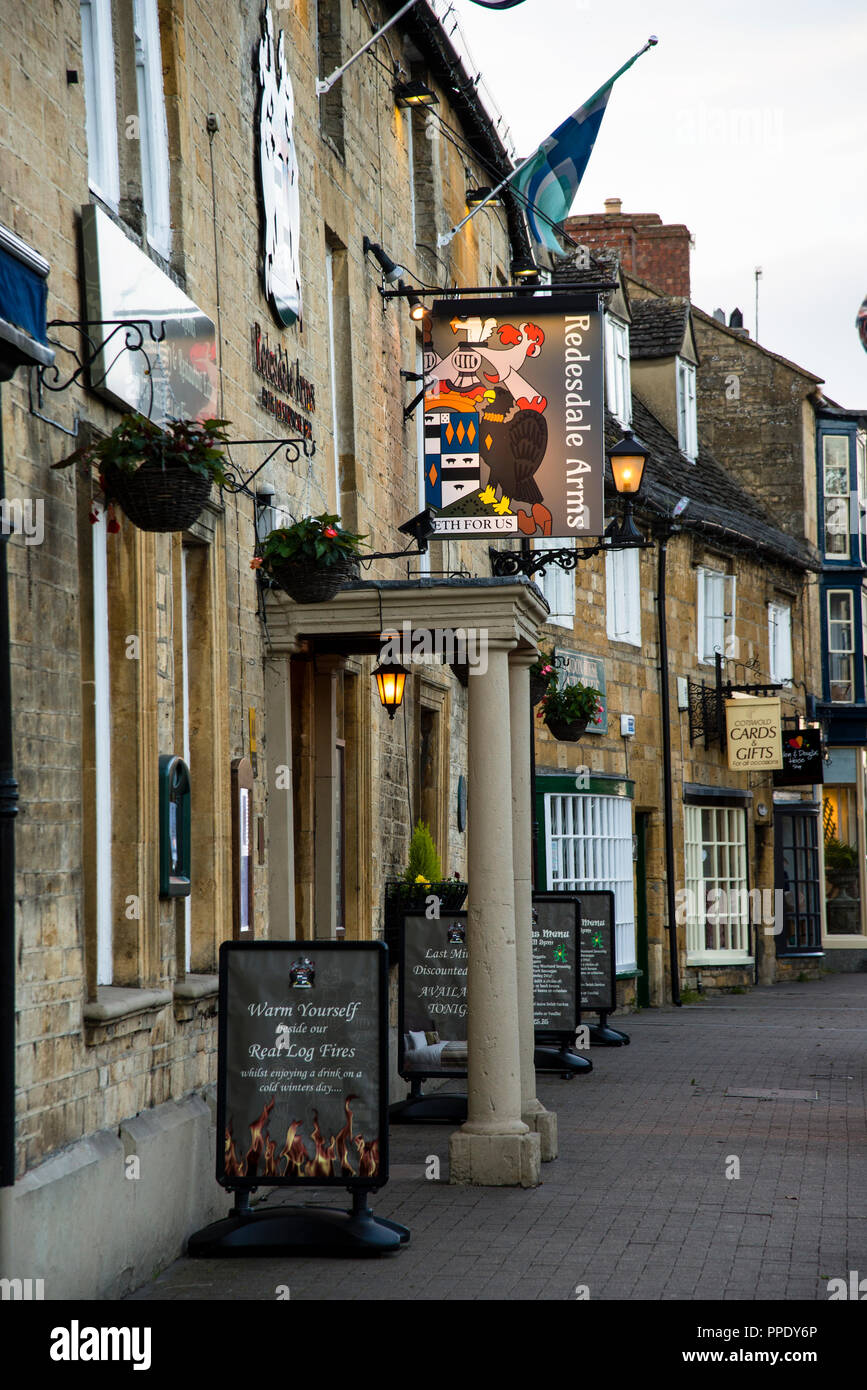 The redesdale arms hi-res stock photography and images - Alamy