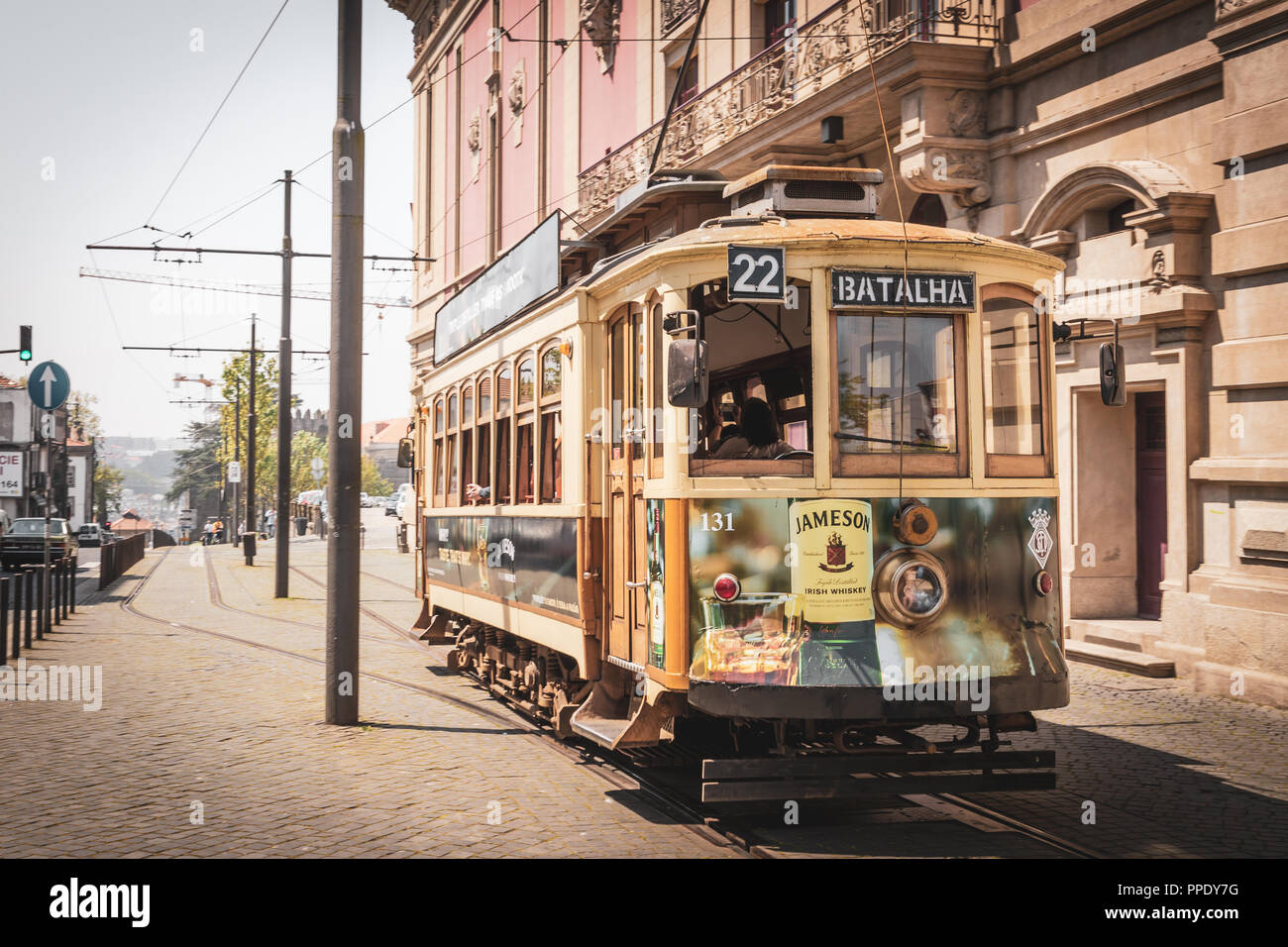 Porto historic tram hi-res stock photography and images - Alamy