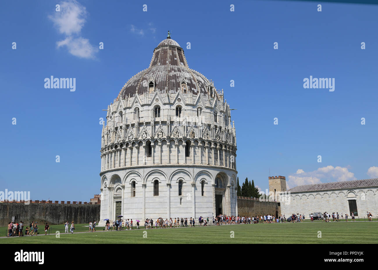 Pisa medieval hi-res stock photography and images - Alamy