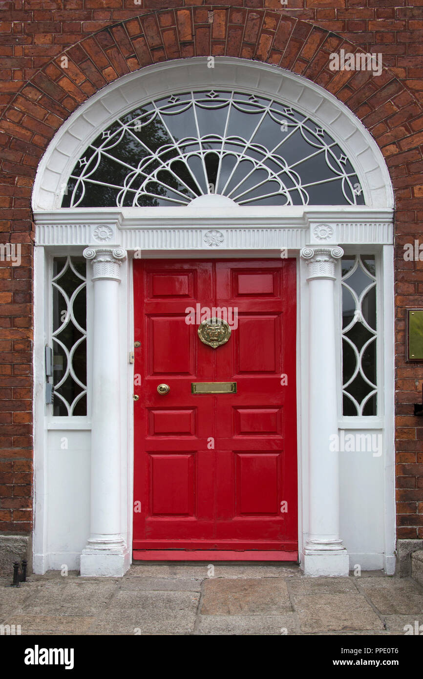 Famous front door hi-res stock photography and images - Alamy