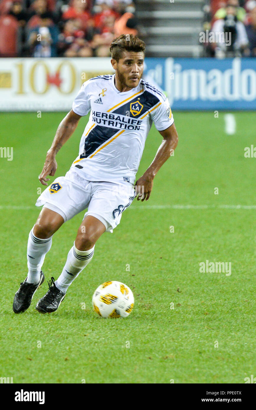 Jonathan dos Santos (#8) during 2018 MLS Regular Season match between ...