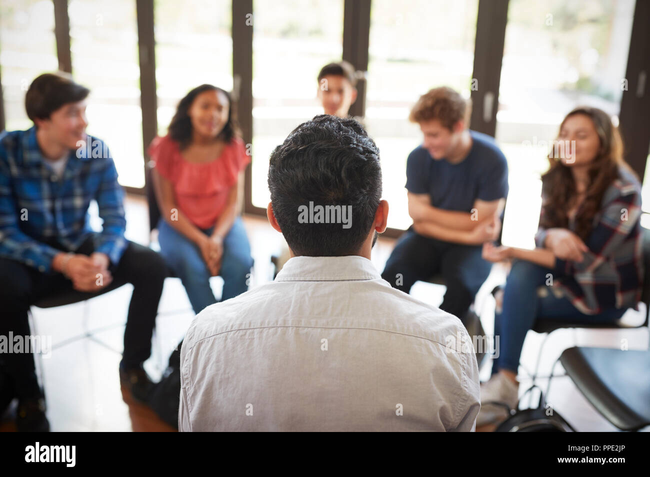 Rear view of pupils hi-res stock photography and images - Alamy