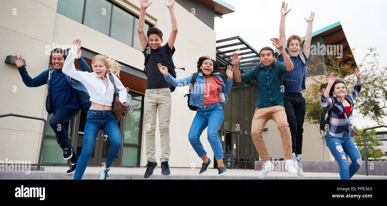 Girl jumping high hi-res stock photography and images - Alamy