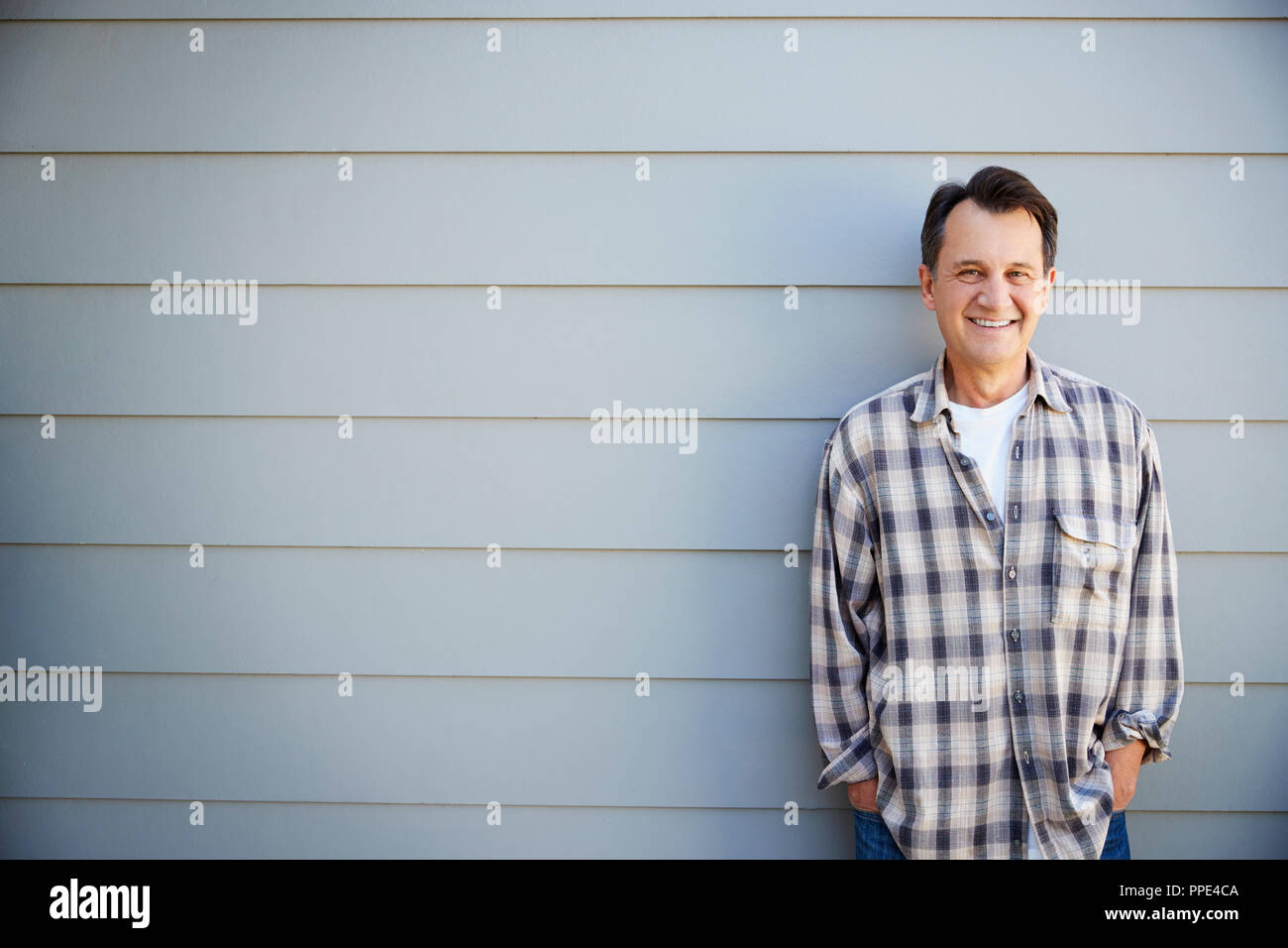 Mature senior man standing outdoors hi-res stock photography and images ...