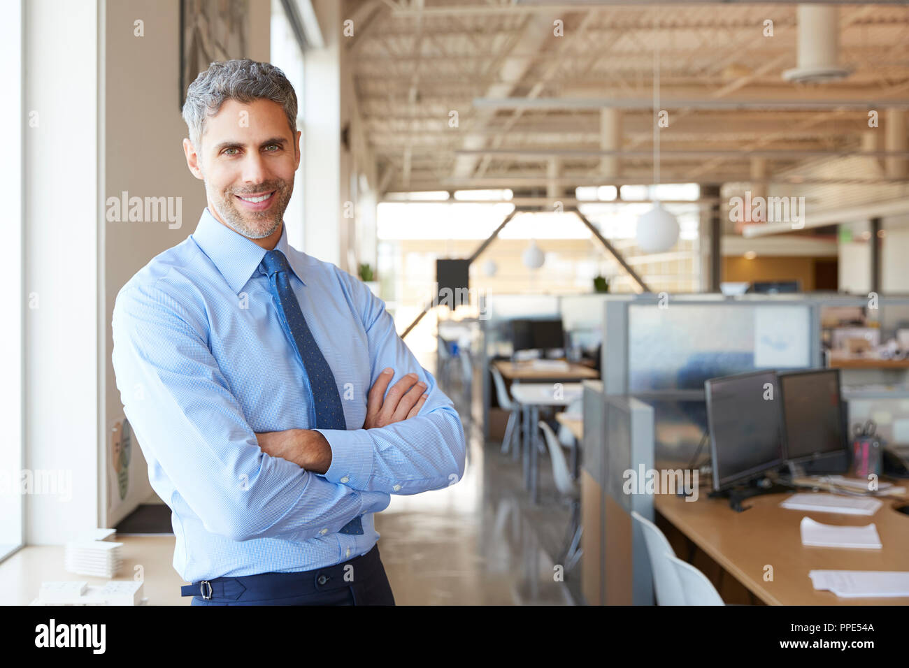 Man standing at architect desk hi-res stock photography and images - Alamy