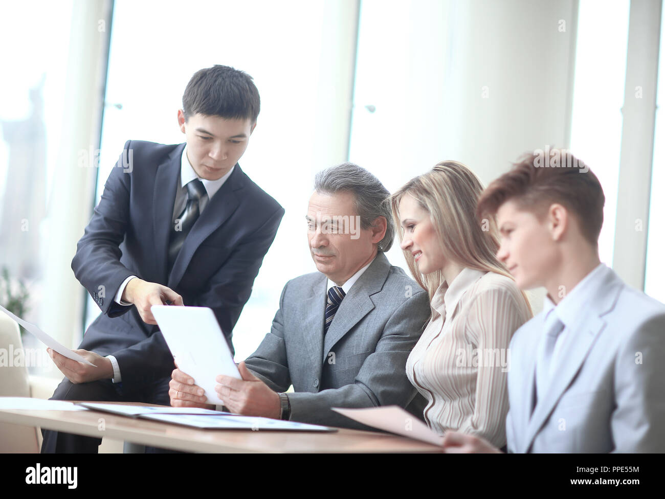 Operational workplace hi-res stock photography and images - Alamy