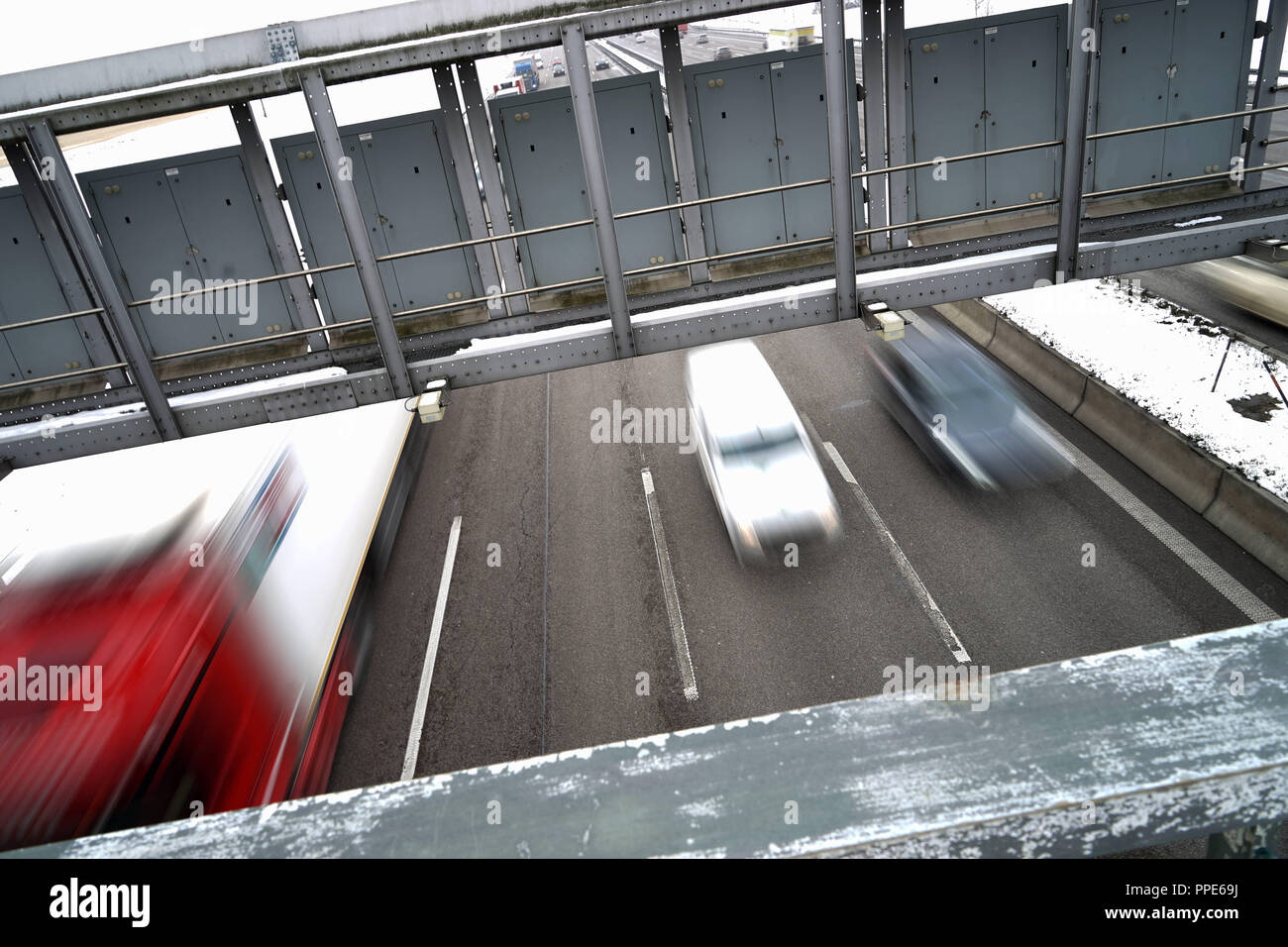 Speed display sign hi-res stock photography and images - Alamy