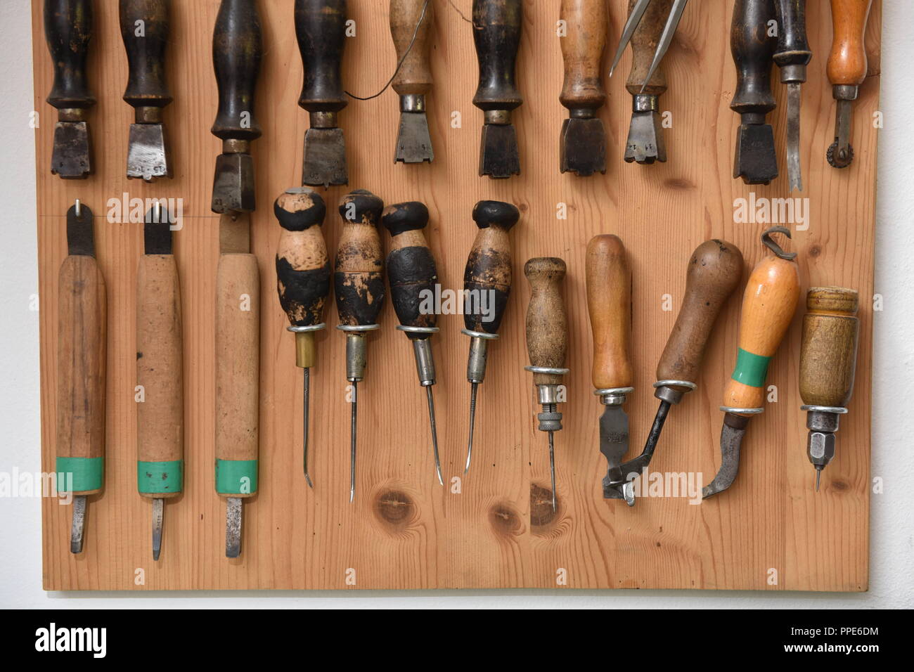 Shoe making tools hi-res stock photography and images - Alamy