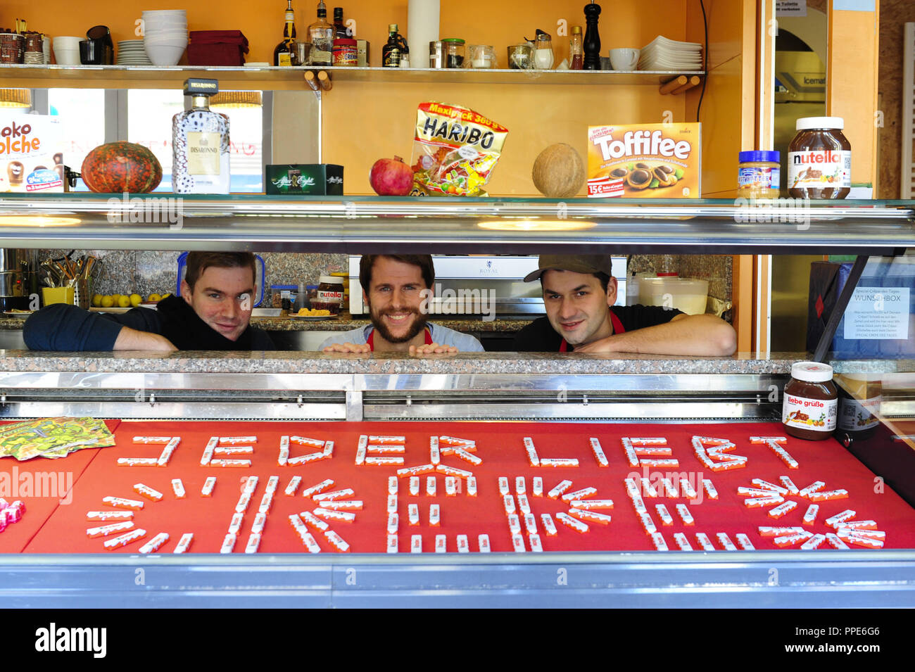 Caffetti hi-res stock photography and images - Alamy