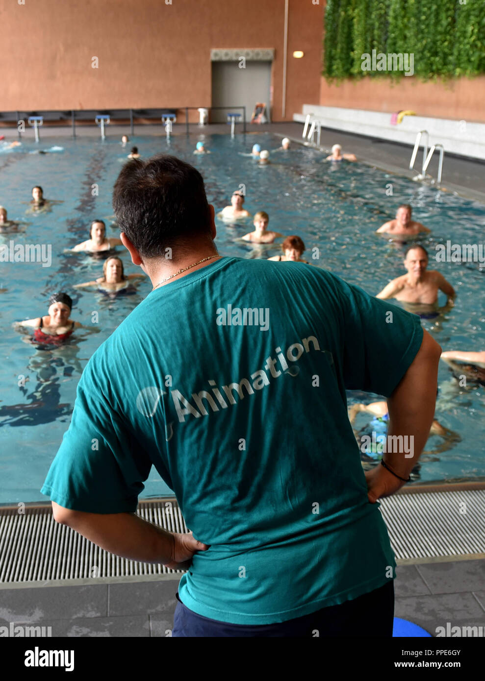 Animation at swimming pool hi-res stock photography and images - Alamy