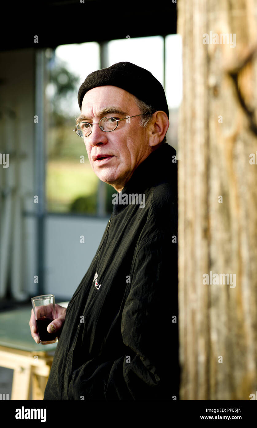 Gege hi-res stock photography and images - Alamy