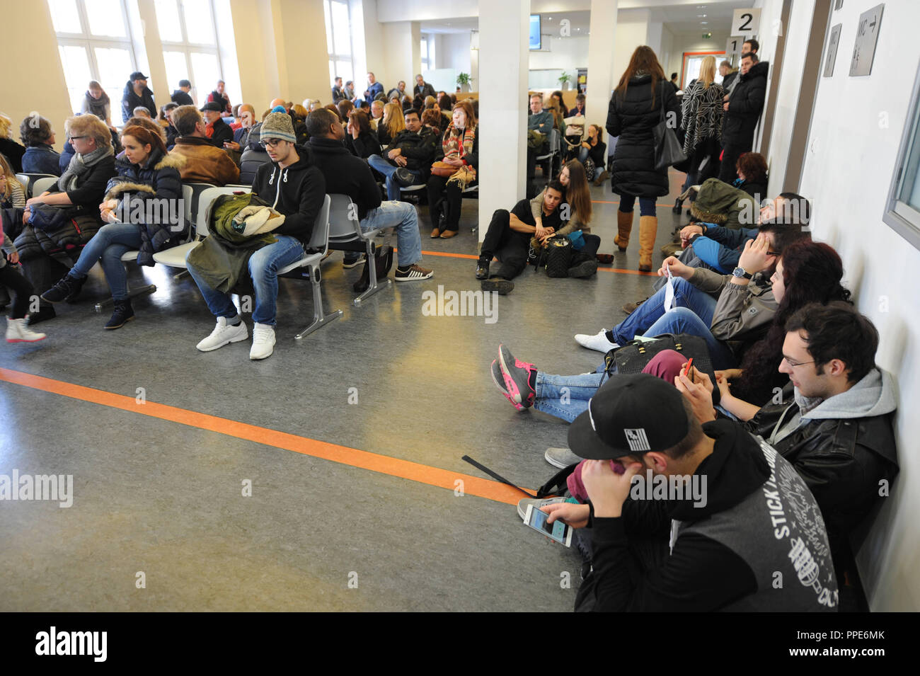 The Community Office at Orleansplatz is overcrowded on the day after ...