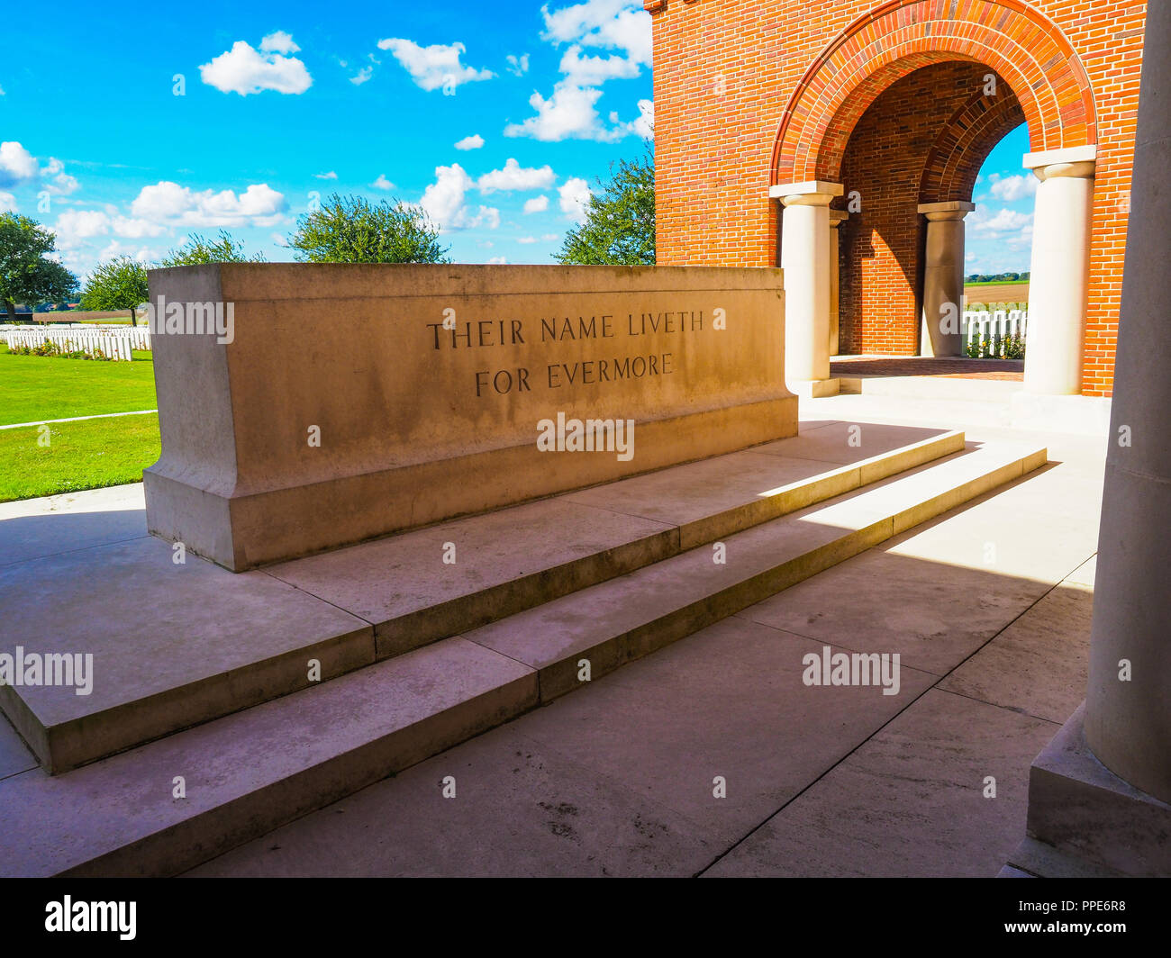 London cemetery hi-res stock photography and images - Alamy