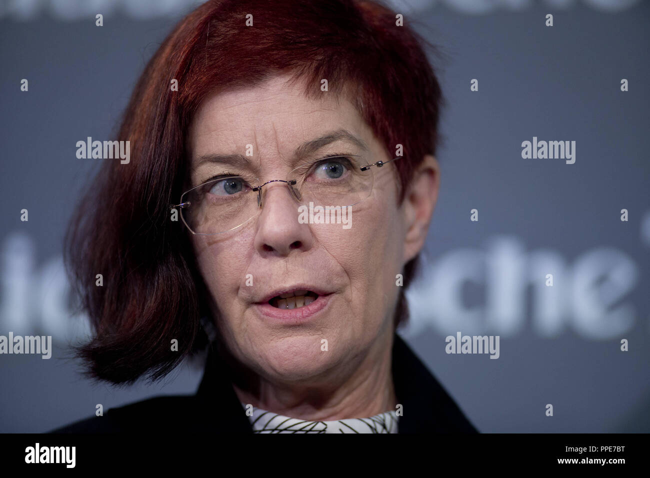 Summit foundation hi-res stock photography and images - Alamy