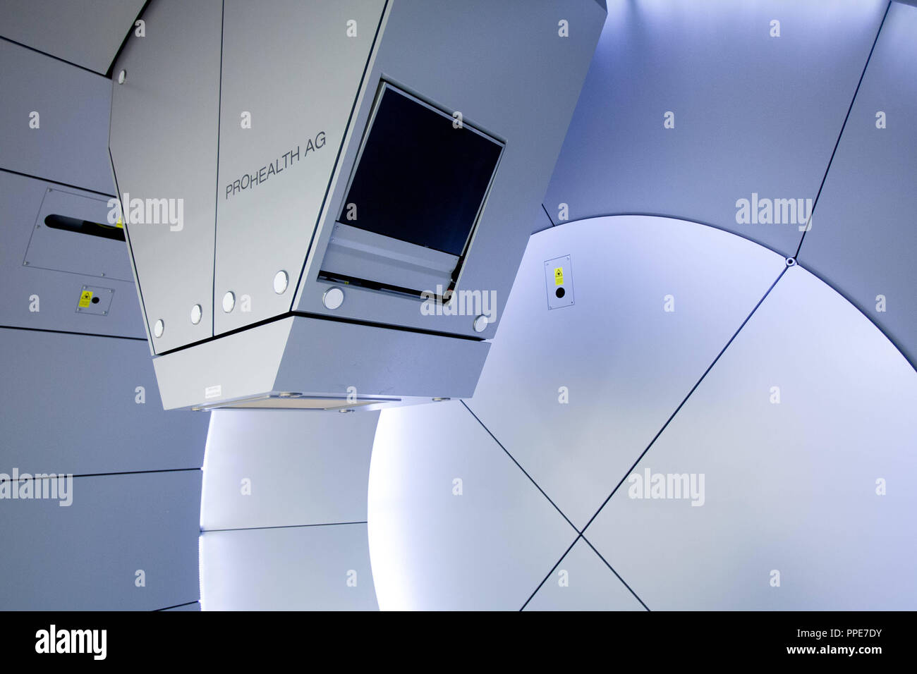 Treatment room with spotfilm device (gantry) in the Rinecker Proton ...