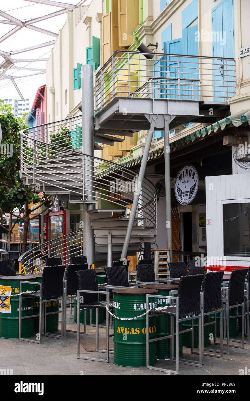 Avgas barrel tables hi-res stock photography and images - Alamy