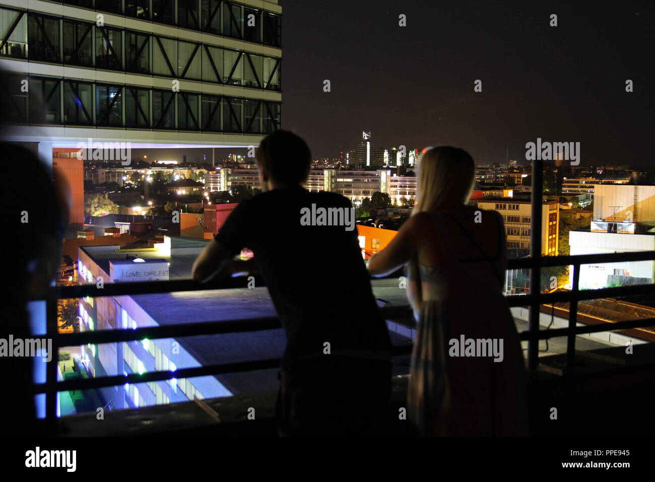 Munich at night: View over Munich from the observation platform of the ...