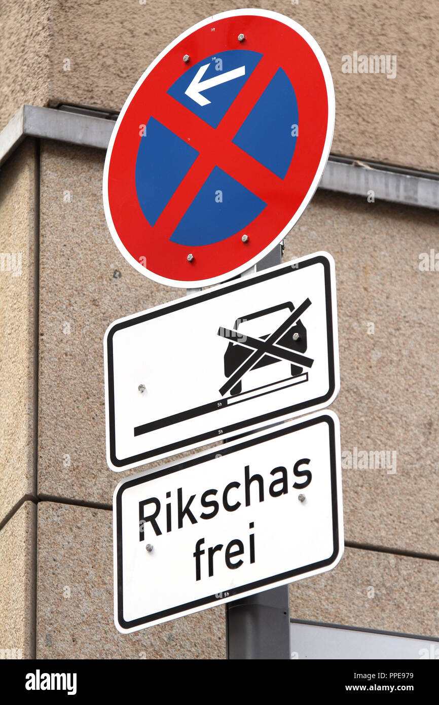 No rickshaws sign hi-res stock photography and images - Alamy
